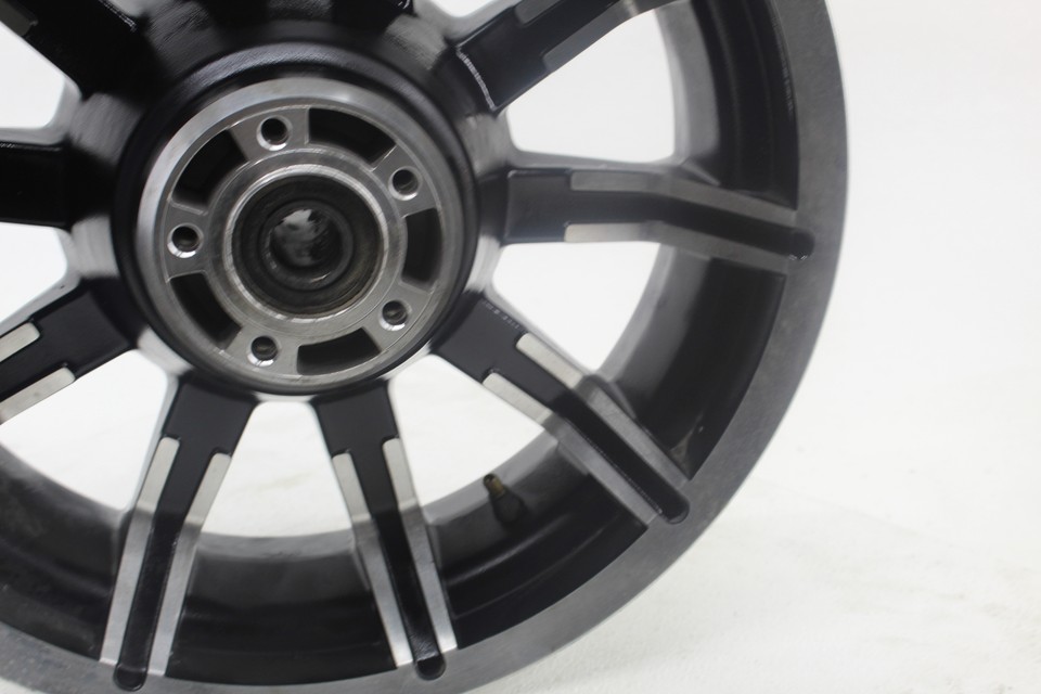 14-19 Harley Davidson Touring Electra King Street Road Glide Rear Wheel ...