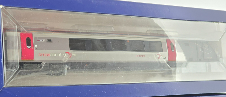 (NE6) Bachmann 32-628 OO Gauge Class 221 Super Voyager 5-Car DMU 221135 ...