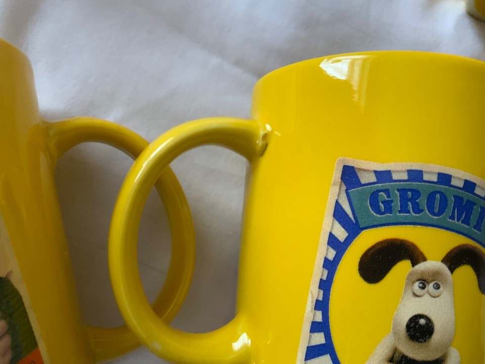 2 X WALLACE AND GROMIT Yellow CERAMIC MUGS Brand New | eBay UK