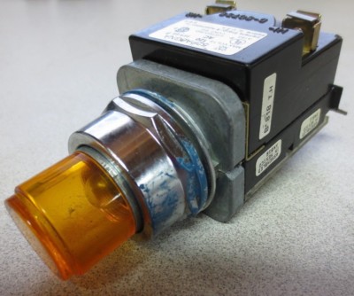 SIEMENS 52PA6GNA Ser. F - AMBER PUSH-TO-TEST BUTTON / PILOT LIGHT | eBay