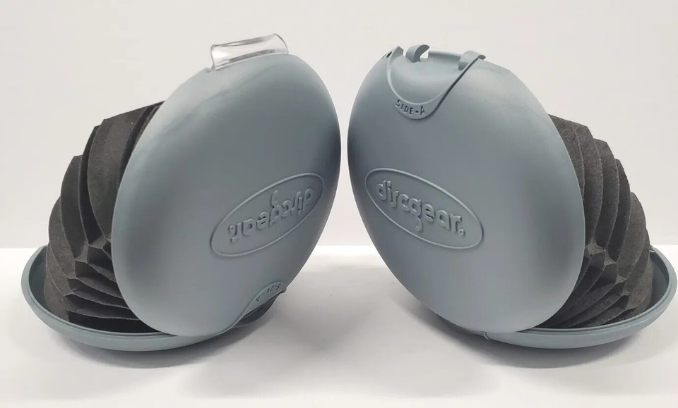 2 DISCGEAR 22 CD/DVD/GAME HOLDER Gray Hard Shell Carry Case VGC! - VTG ...