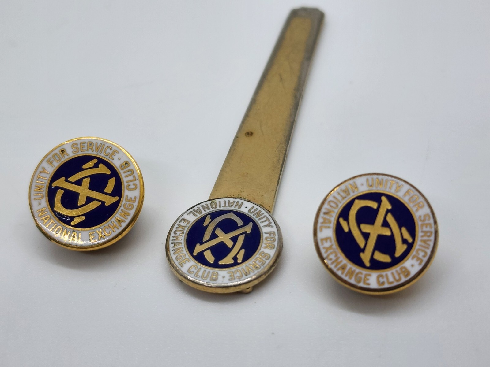3 Vintage Goldtone National Exchange Club Unity For Service Pins Free ...