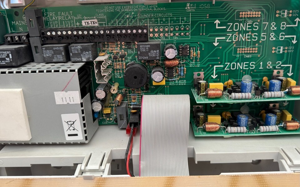 £245 + vat, JSB Firedex 2204 Bi-Wire Four Zone Fire Alarm Control Panel ...