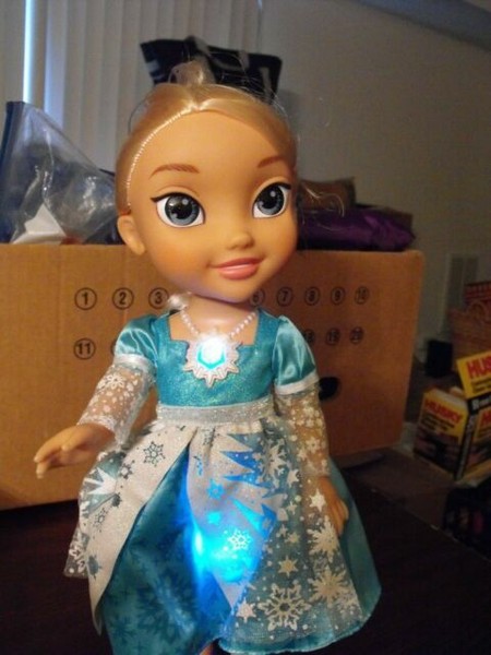 Disney Frozen Snow Glow Elsa Princess Doll Dress Lights up Sings Let It ...