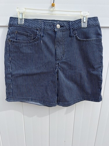 Lee Regular Fit Navy Blue/White Stripe Mid Rise Cotton Stretch Shorts ...