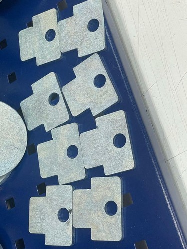 8 pcs Floor Anchor Pots Auto Frame Machines and Pulling Posts Anchoring ...