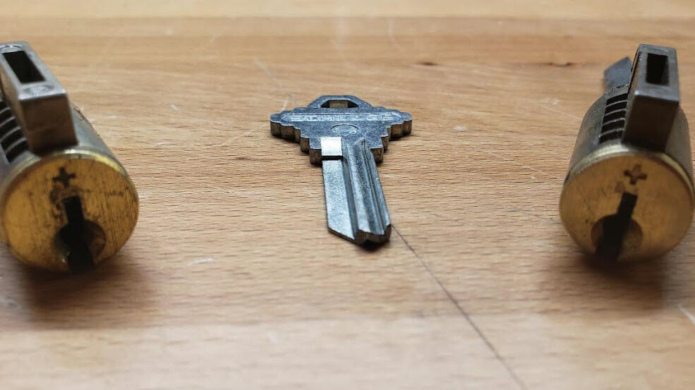 One+%281%29+Schlage+SecureKey+Blue+Reset+Rekeying+Keys+-+Locksmith for ...