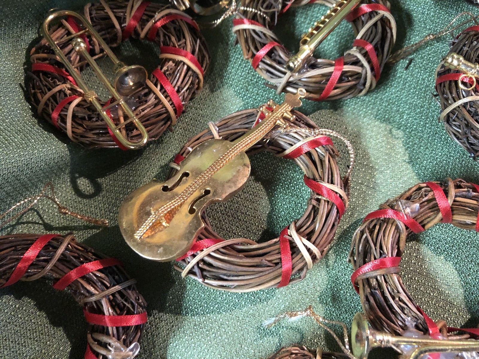 Lot Christmas Tree Stick Wreaths Musical Instruments | eBay