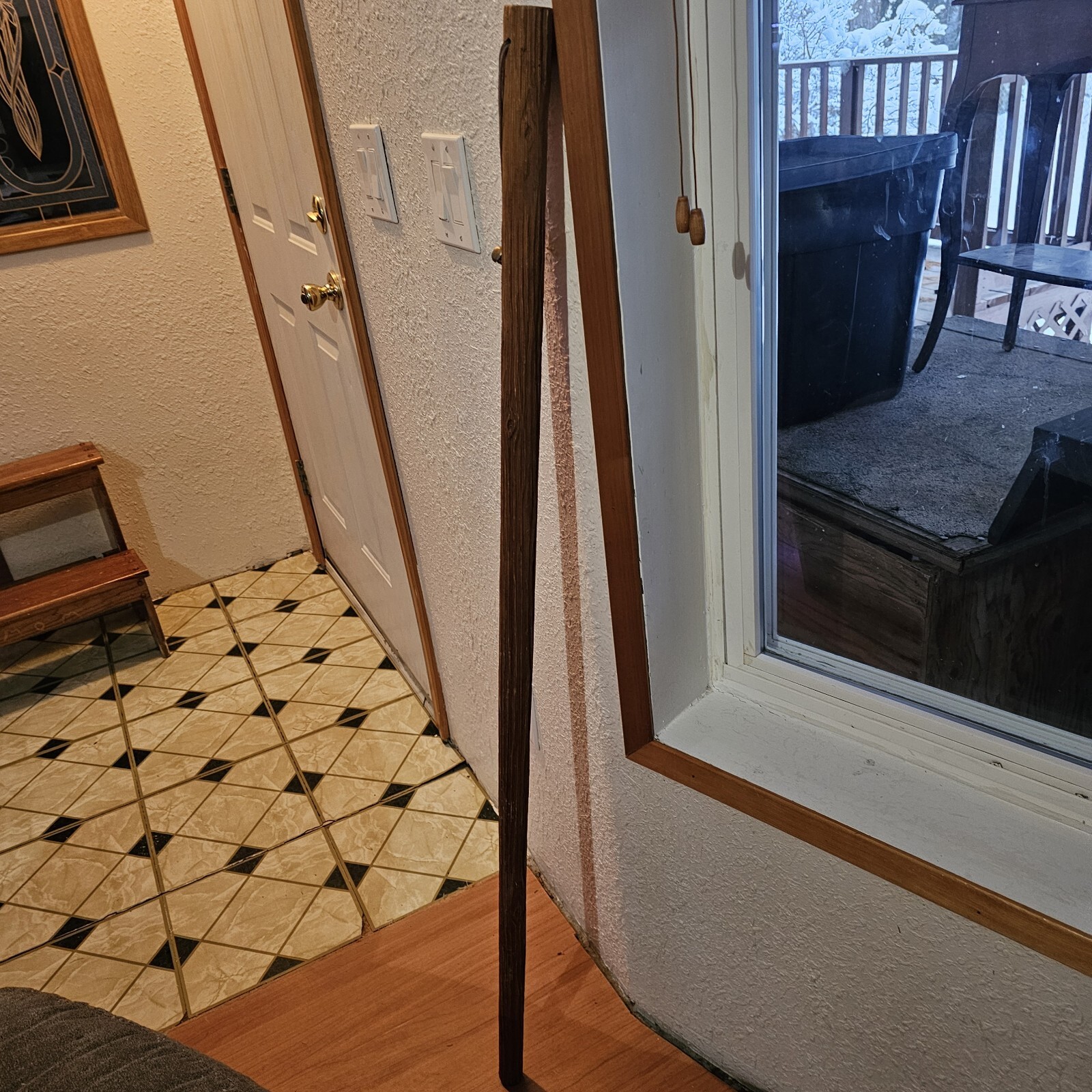 Antique wooden walking stick with bells - Gem