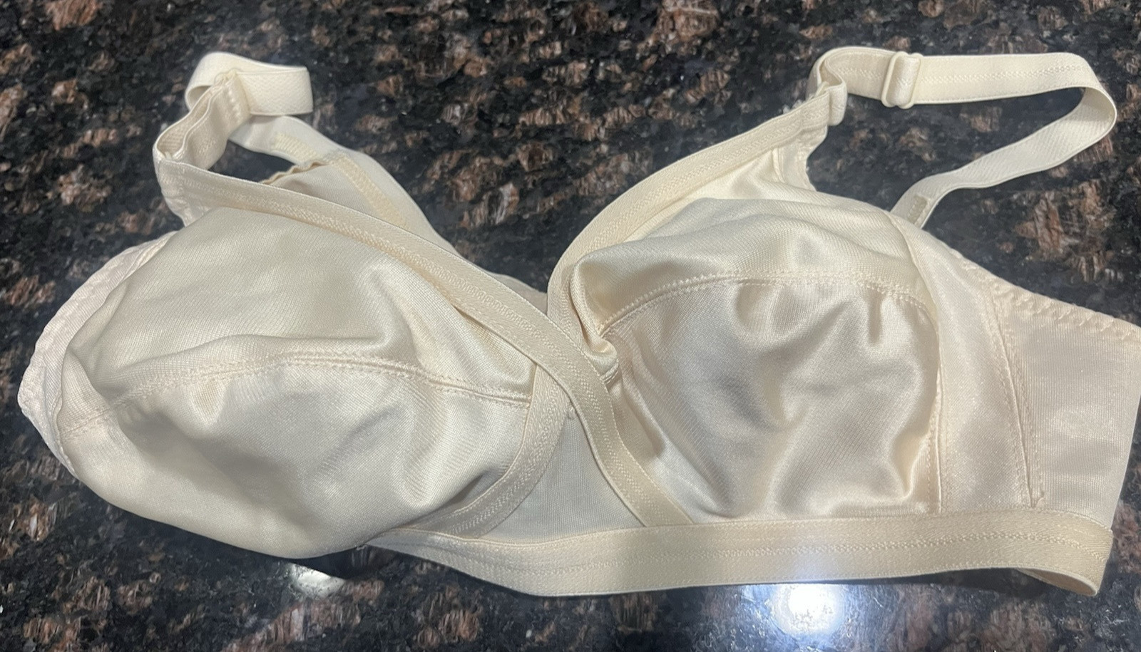Women’s Vintage Cross Your Heart Playtex Bra No Paddi… - Gem