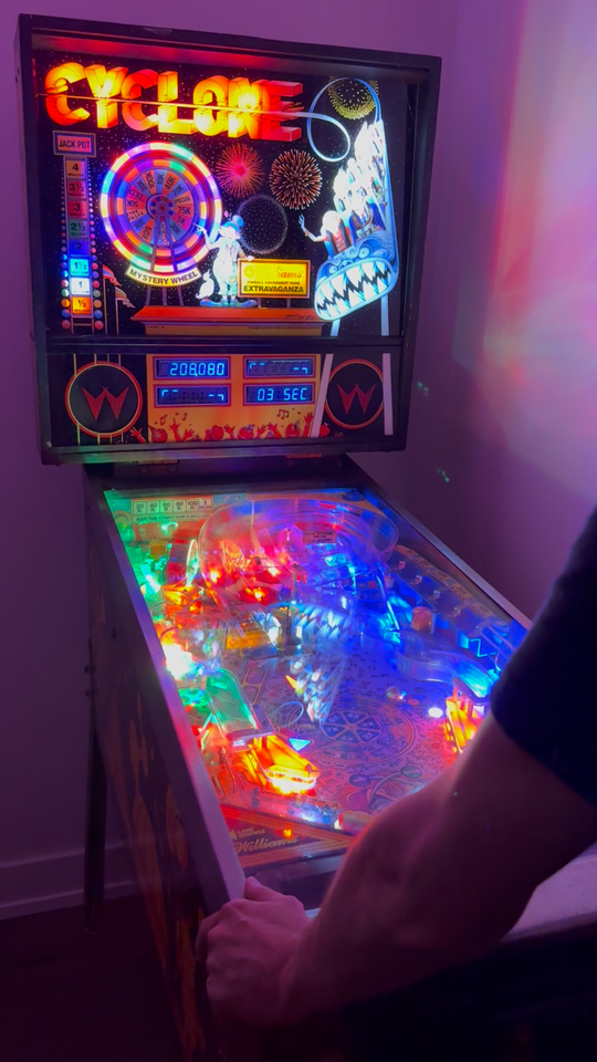 Vintage 80s Cyclone Pinball Machine Williams 1988 Refurbished Bill ...