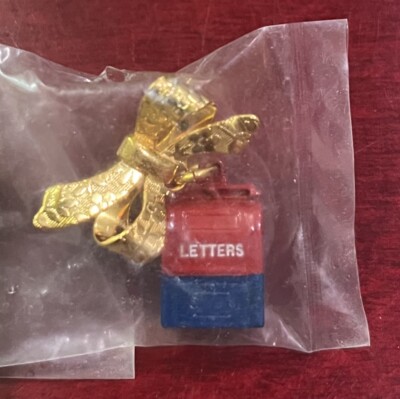 Vintage USPS United States Postal Service PIN ribbon & mailbox *New | eBay