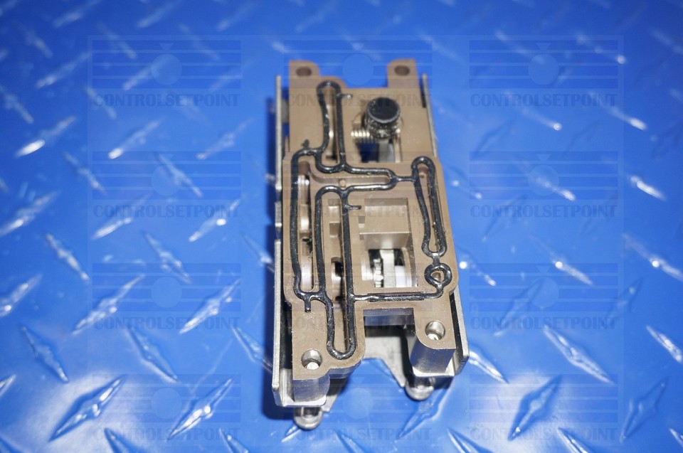 EMERSON FISHER 38B5786X052 DVC RELAY A SINGLE AND DOUBLE ACTING ID6X052 ...