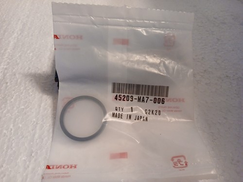 NOS OEM HONDA BRAKE CALIBER PISTON SEAL 45209-MA7 006 ,CB700SC, GL1200 ...
