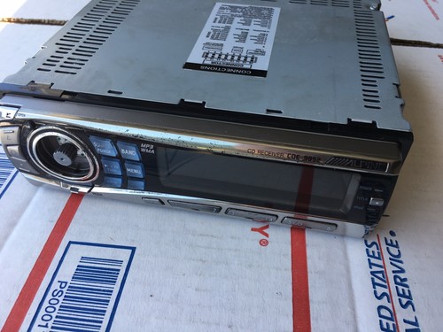 Alpine CDE-9852 CD player MP3/WMA playback Old School AM/FM Radio ...