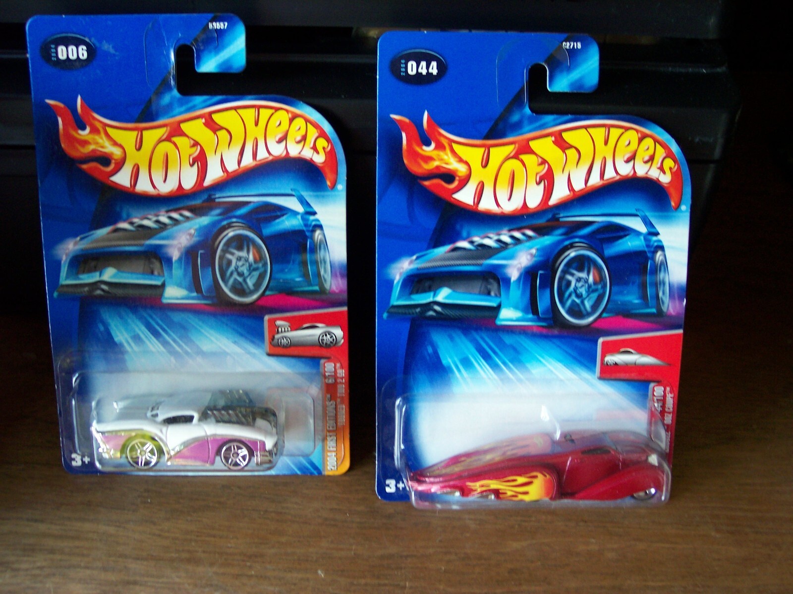 2 Hot Wheels 2004 First Editions 6/100 Tooned white & Crooze OOZ 44/100 ...