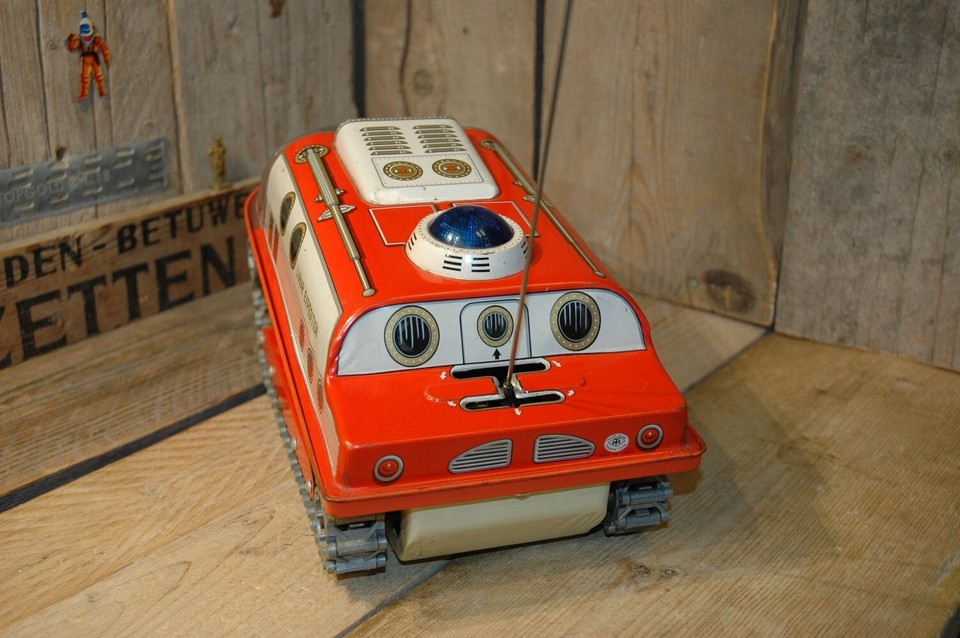 Modern Toys - Lunar Space Expedition made in Japan. | eBay