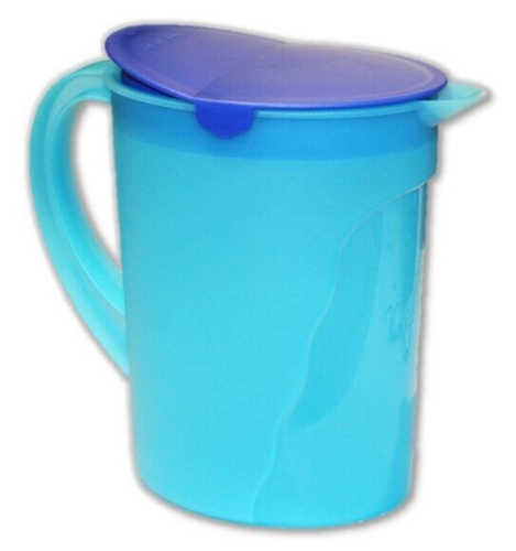 Tupperware Pitcher 1 Gallon / 4 Quarts Impressions w/ Cover Shades of ...