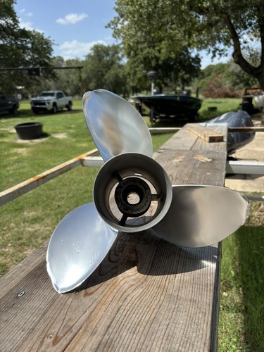 14 5/8 x25 P Mercury Tempest SS propeller, 48-825866 A 45 25P,FLO ...