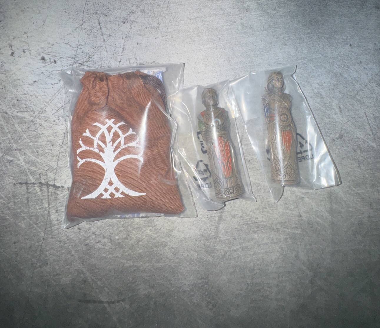 God of War Ragnarok Collector's Edition Dwarven Dice Set & Vanir Twins ...