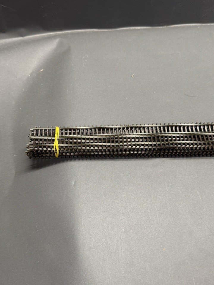 PECO SL-300X Flexible Track with Wooden Sleeper. 11 Pcs 5050881004005| eBay