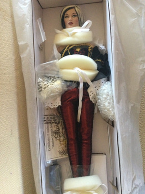 New in Box Tonner Stacked Deck Spade Doll 2015 Royals Gone Wild Limited ...