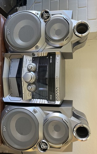 JVC SP-HXz1–3-disc CD, Cassette, Radio 300 Watts. playback Home Stereo ...