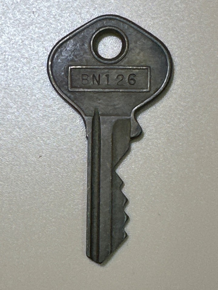 Vintage Factory VERY OLD Slaymaker padlock Door Key USED #BN126 | eBay