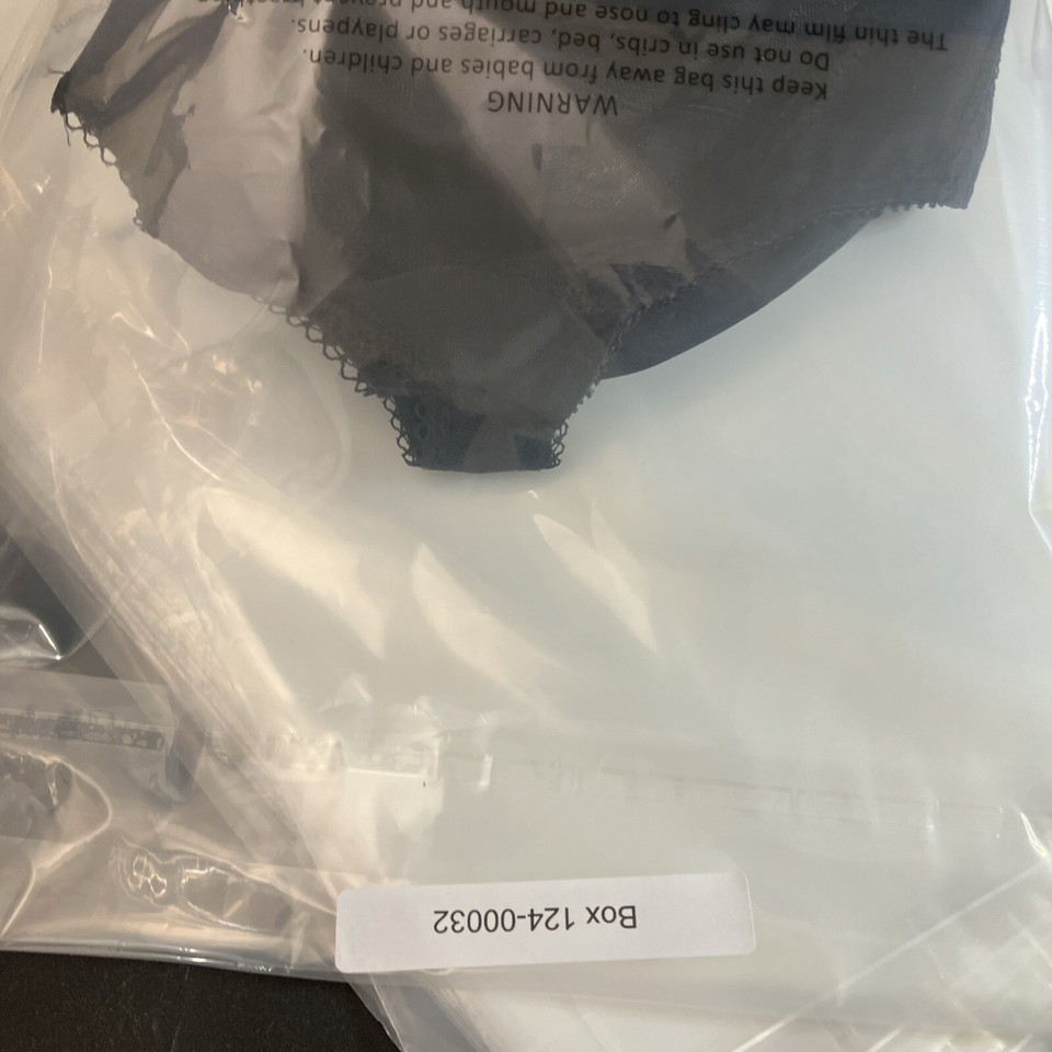 PLAYTEX 18 Hour Wirefree BRA Custom Flex BACK, FRONT CLOSE 4695 Black ...