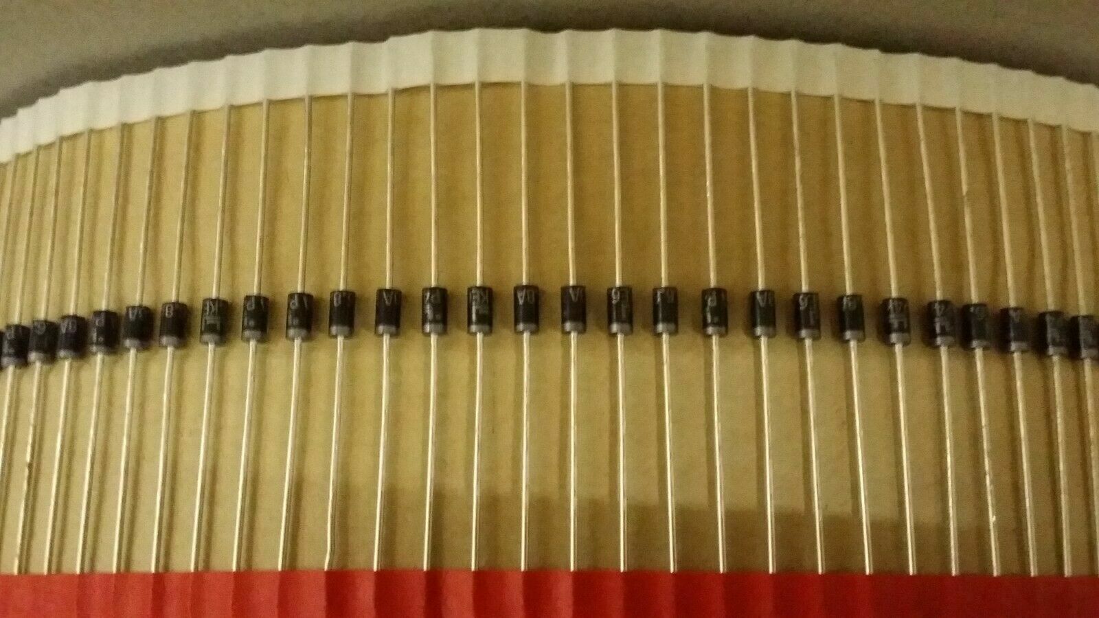 (50 PCS) P4KE6.8A LITTELFUSE 10.5V Clamp 39A Ipp Tvs Diode DO-204AL (DO ...