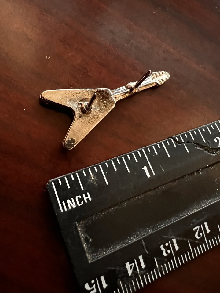 Flying V Guitar Vintage Gibson Pin 80's Rock Metal Memorabilia Hat ...