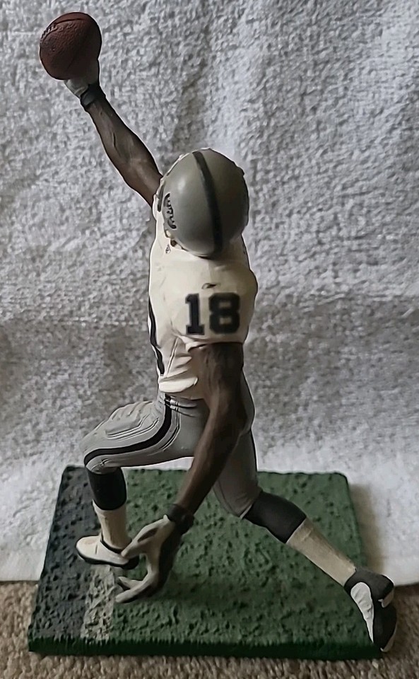 MCFARLANE RANDY MOSS OAKLAND RAIDERS ACTION FIGURE GREAT PRE-OWNED ...