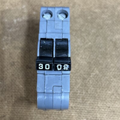 Connecticut Electric UBIF-0230N 30 Amp 2-Pole Mini Thin Circuit Breaker ...