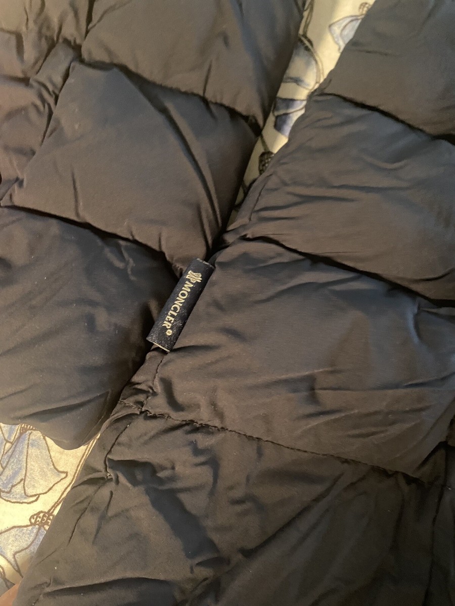 Auth MONCLER Doudoune Elastique Down Puffer Jacket Navy Blue Auth MONCLER Doudoune Elastique Down Puffer Jacket Navy Blue