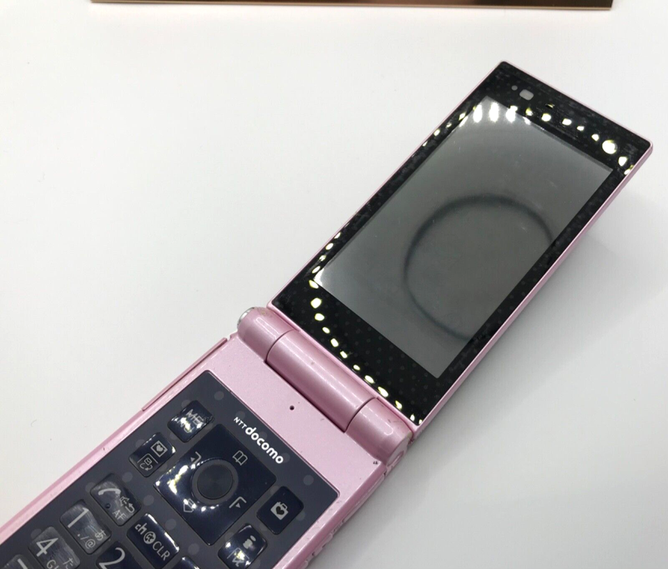 Docomo Fujitsu F-06D Style Series Pink Flip Phone keitai nicola model ...