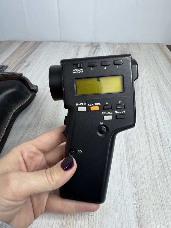 Minolta Spotmeter M Digital Light Exposure Spot Meter From 1 Degree ...