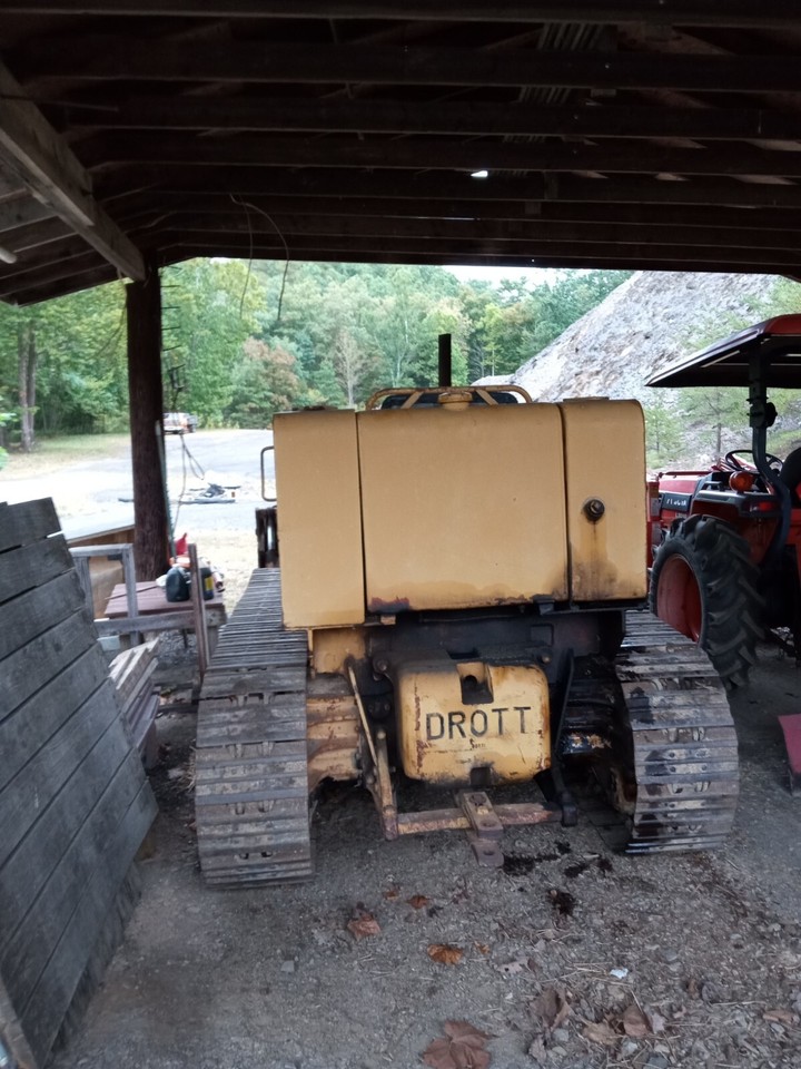 International/Drott crawler/loader, used, 6-cyclndar diesel engine ...