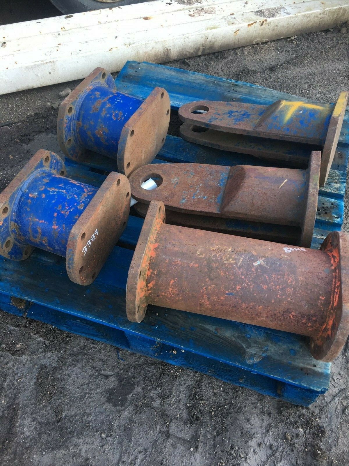 Various Excavation Shoring props Job Lot see Description (WA3389) | eBay UK