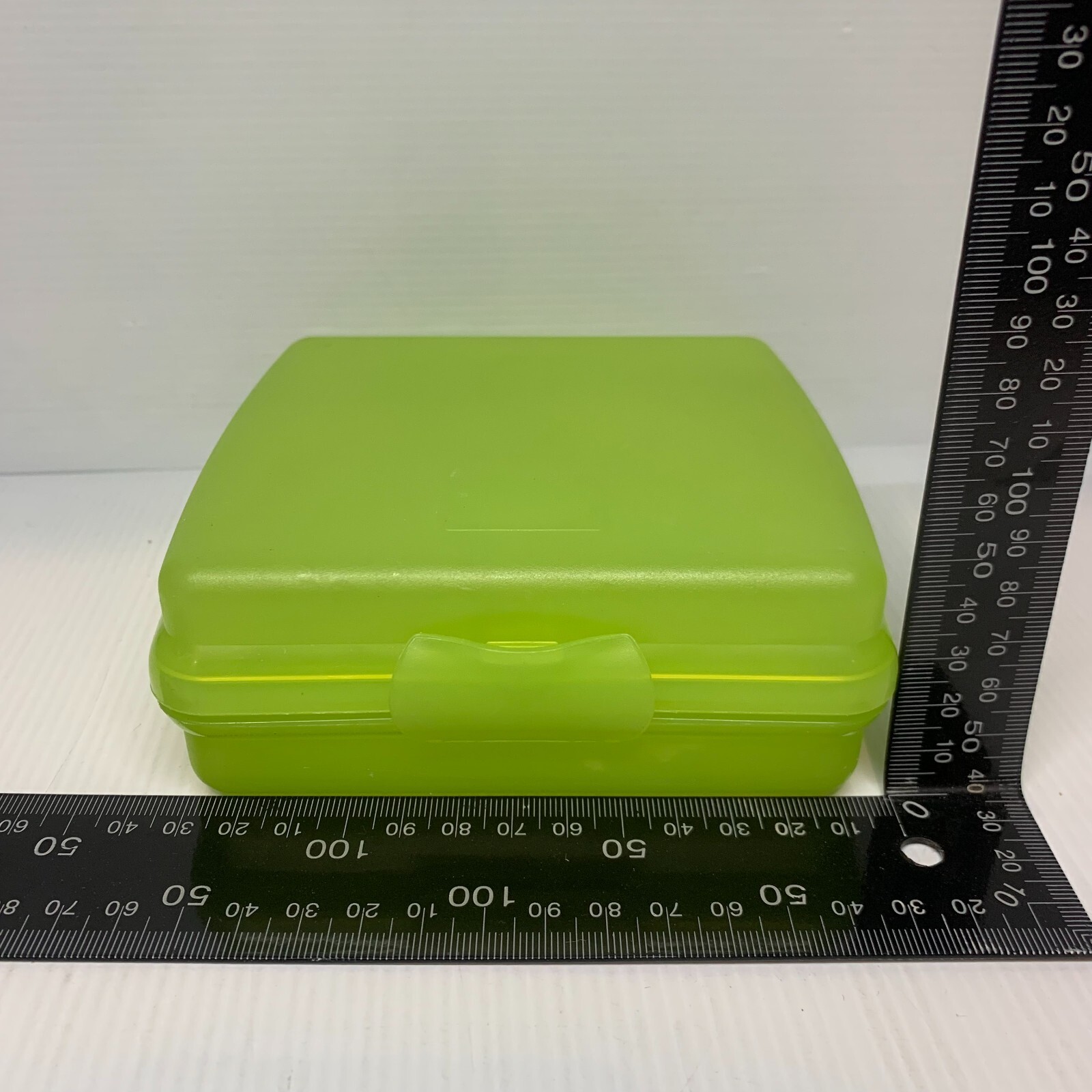 Tupperware Sandwich Keeper - Green | eBay