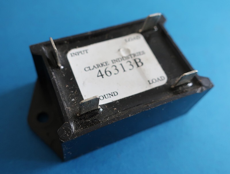 (1) H. S. RELAY, CLARKE VISION 26I-32I-38I FLOOR SCRUBBERS, 46313B ...