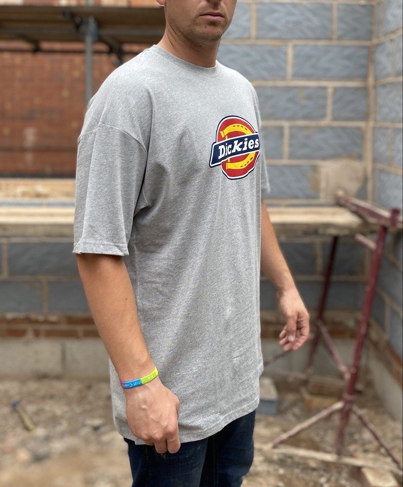 Dickies Grey TShirt Men's Size Medium Retro Spellout Printed Logo Round ...