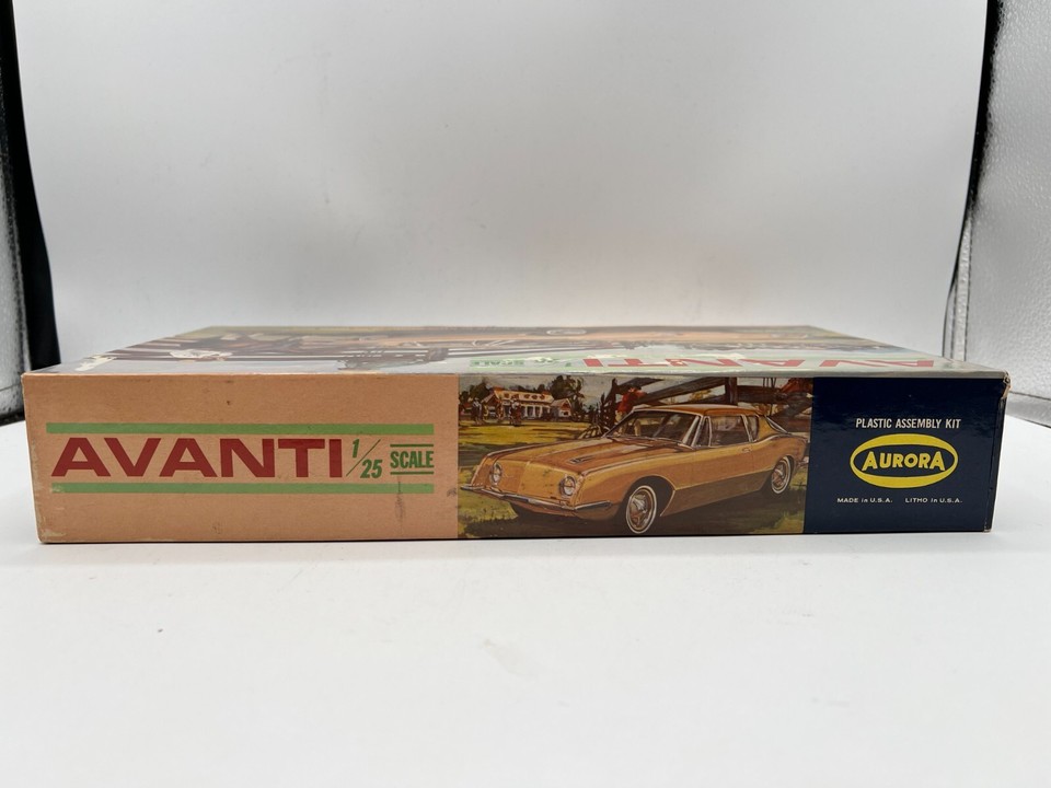 Vintage 1963 Aurora Studebaker Avanti 1/25 Scale Model Kit - 560-198 ...