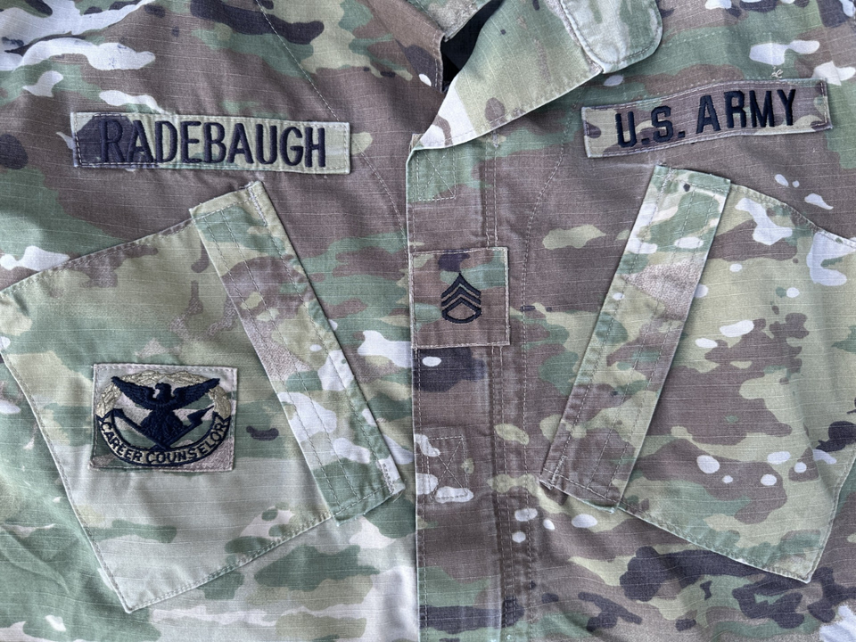 US Army OCP Multicam Jacket 8 Patches 1st Infantry Division USA Old ...