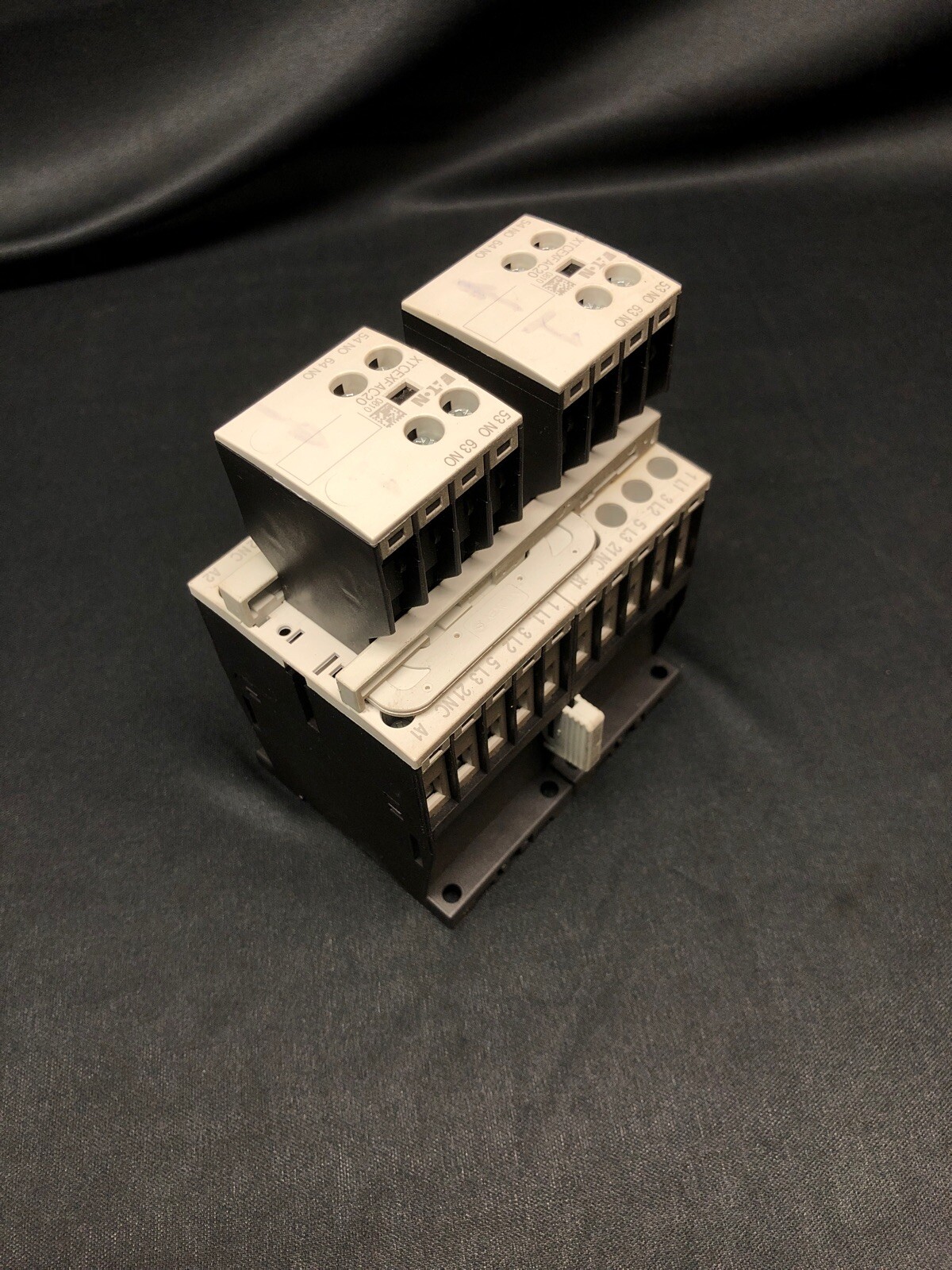 Eaton Contactor Assembly Lot XTCE007B01 (x2) XTCEXFAC20 (x2) | eBay