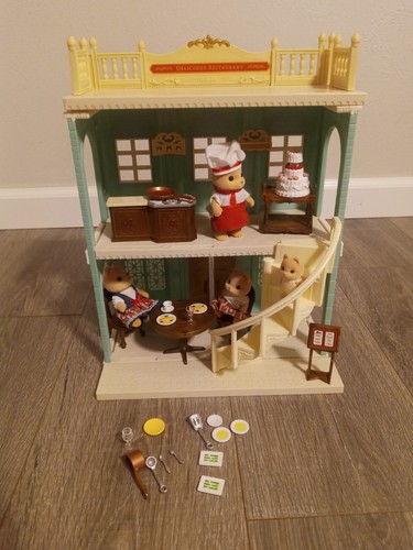 Sylvanian Families Calico Critters Town Series Delicious Restaurant | eBay