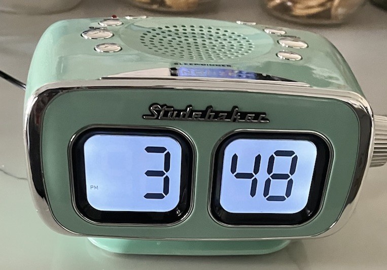 Studebaker Retro SB3500 Digital AM/FM Clock Radio Bluetooth | eBay