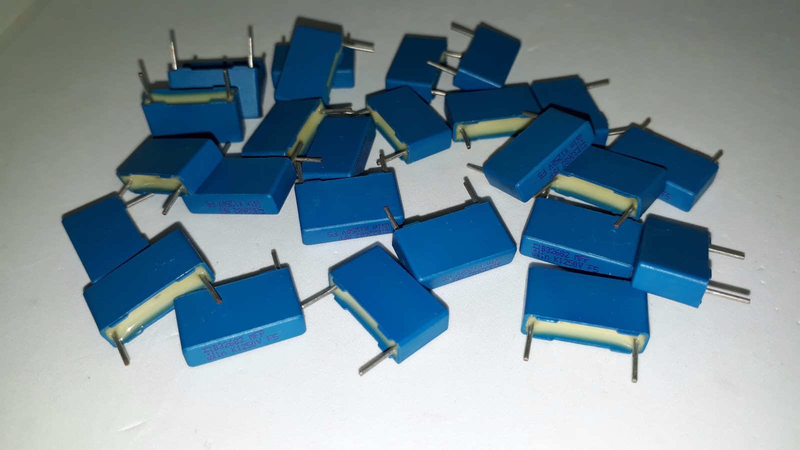 30pcs NOS SIEMENS S+M 1nF 1000pF 1250V 15mm HIEND MKP FILM- CAPS FOR ...