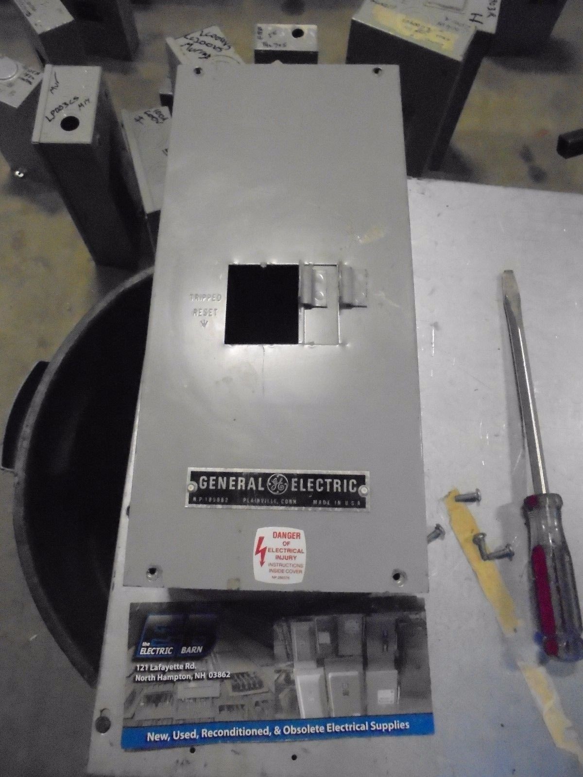 GE TQL100S, MODEL 8, 100 AMP 240 VOLT CIRCUIT BREAKER ENCLOSURE -EN36 | eBay