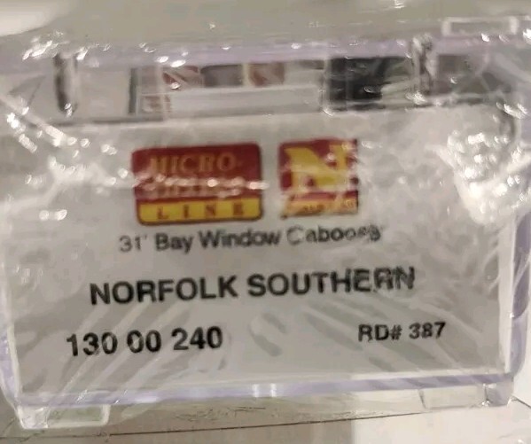 Micro Trains N Scale 31' Bay Window Caboose Norfolk Southern #387 | eBay