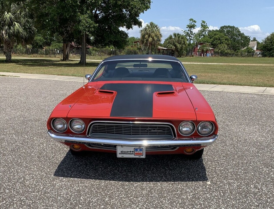 1972 Dodge Challenger 440 V8, Posi Rear End, Real FE5 Bright Red Car ...